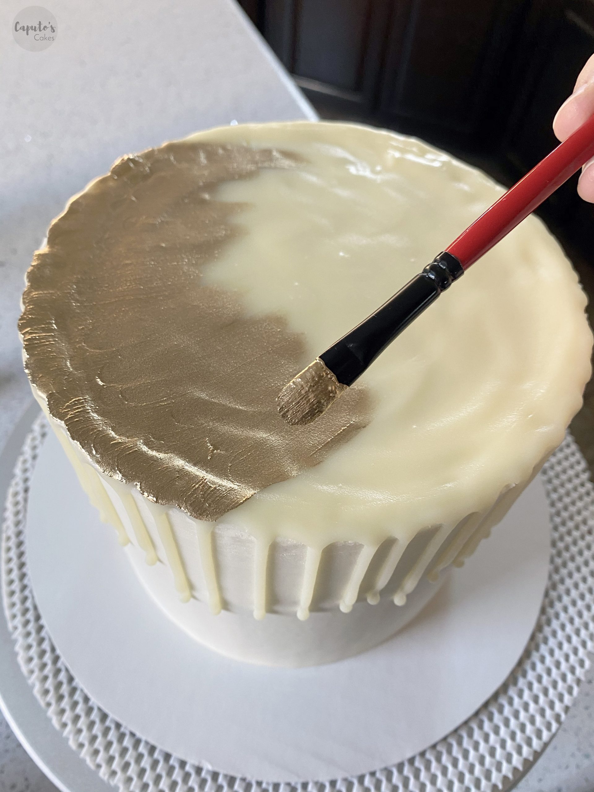 How To Make a Stunning Gold Drip - Caputo's Cakes